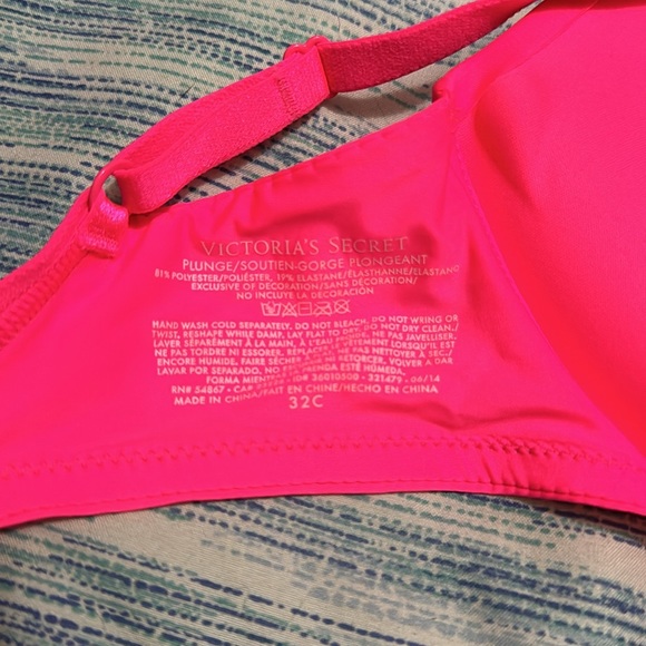 Victoria's Secret | Intimates & Sleepwear | Vs Neon Pink Plunge Pushup ...
